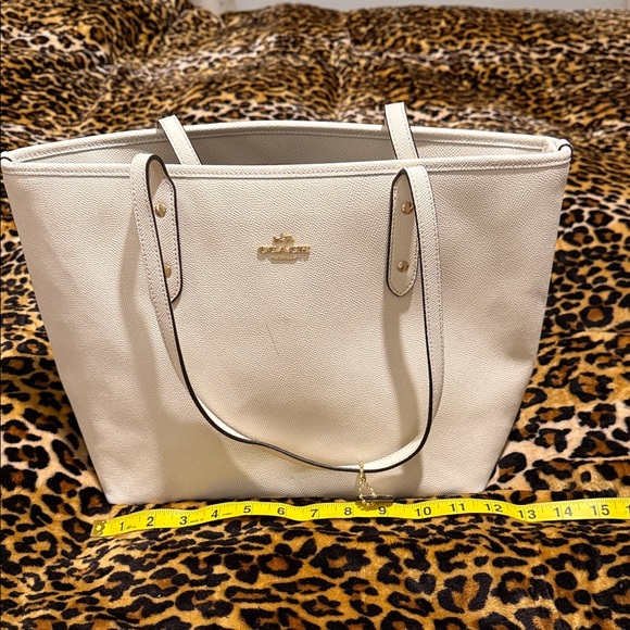 Coach | Bags | Coach Cream Leather Tote Bag | Poshmark